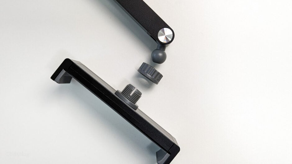 X-Layout「X-Arm」レビュー。8,000円おしゃれアームスタンドでスマホを宙に浮かせて目線の高さに | OKINAlog