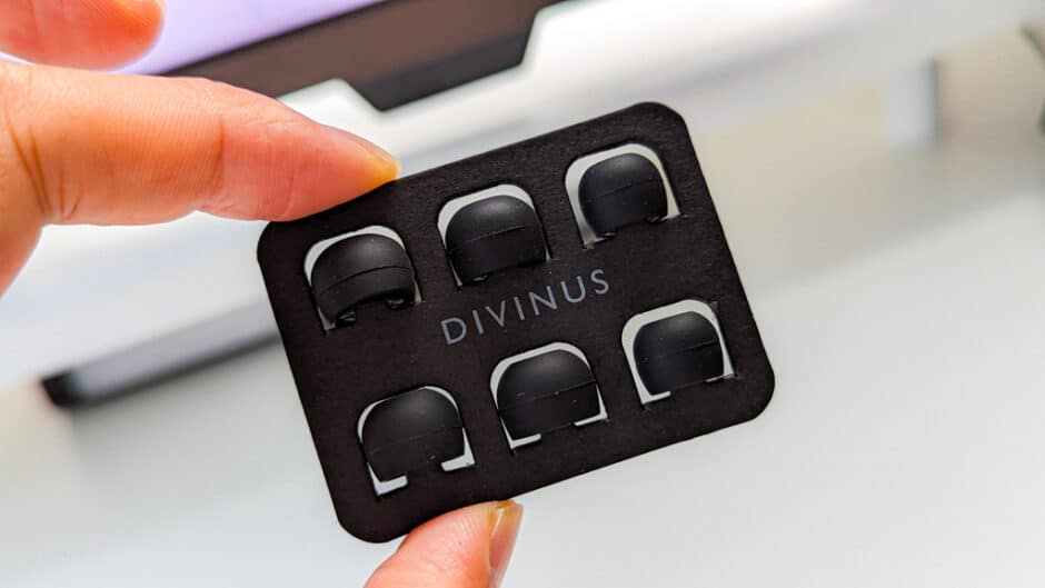 TANGZU×DIVINUS「FUDU Verse1」レビュー。1.2万円2BA+1DD構成で豪華な付属品の漆黒IEM | OKINAlog
