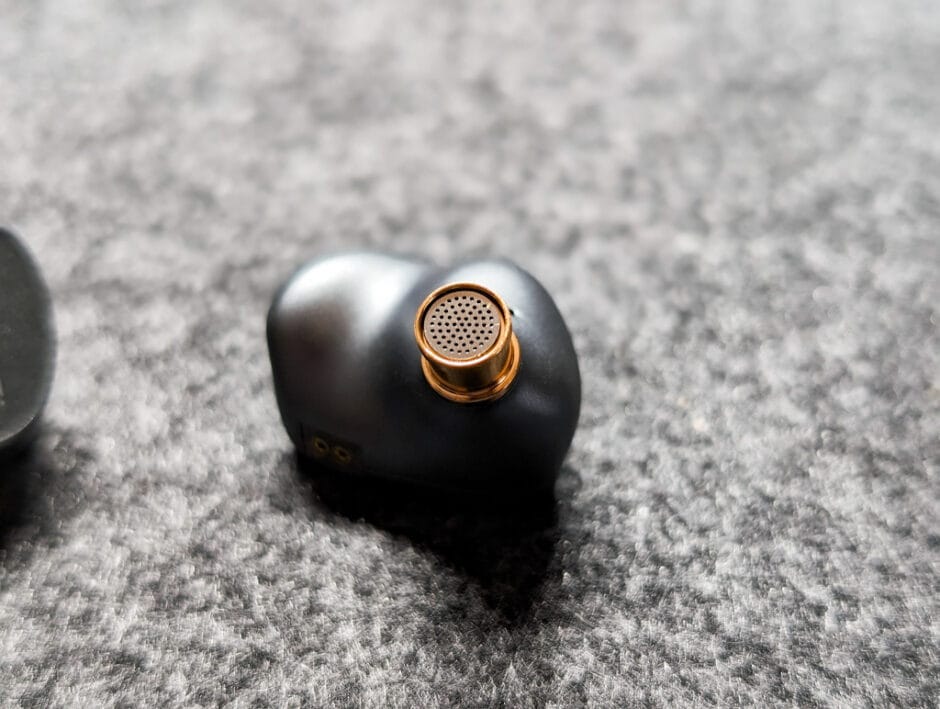 TINHIFI T5Sレビュー。一聴から満点！鈍器で殴られるような低音と卓越した分離感をもつIEM | OKINAlog