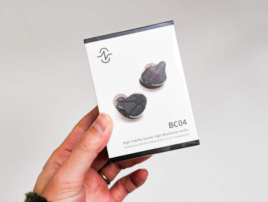 CCZ「BC04」レビュー。10mmCNTD+カスタムBA搭載ディテール豊富な優秀機 | OKINAlog